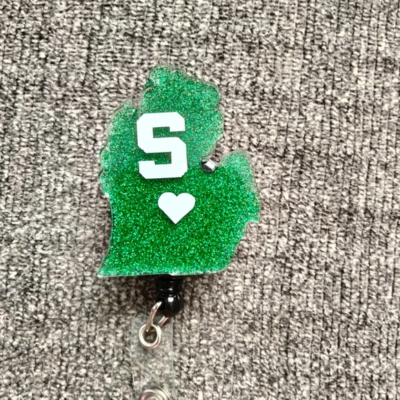 Handmade | Accessories | Michigan State University Spartans Retractable ...